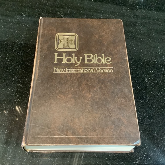 Other | Holy Bible Niv New International Version Hardcover 1978 Mint ...